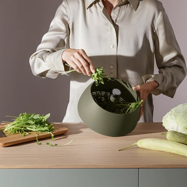 Eva Solo Green Tool Spinning Colander | Simple Form